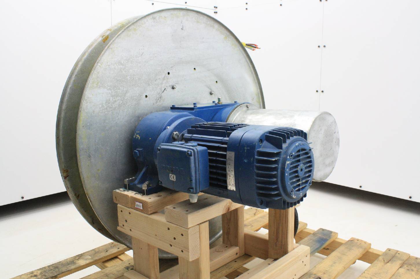 Stemmann-Technik DZKD Motor-Driven Retractable Cable Reel 600V / 3 Phase 45A