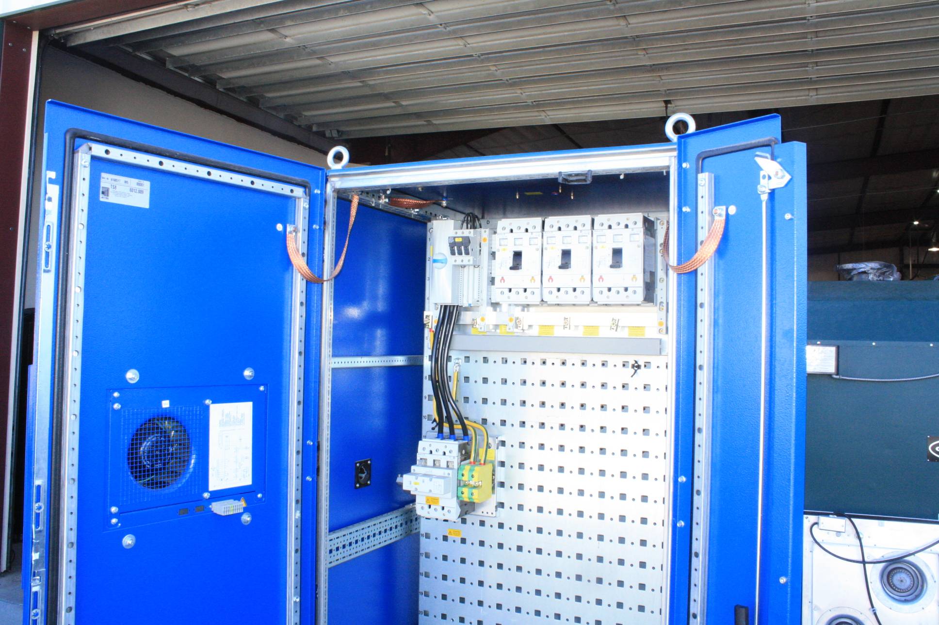 Rittal SK 3304140 Cabinet Cooling Air Conditioner 1000W 78" Rittal ...