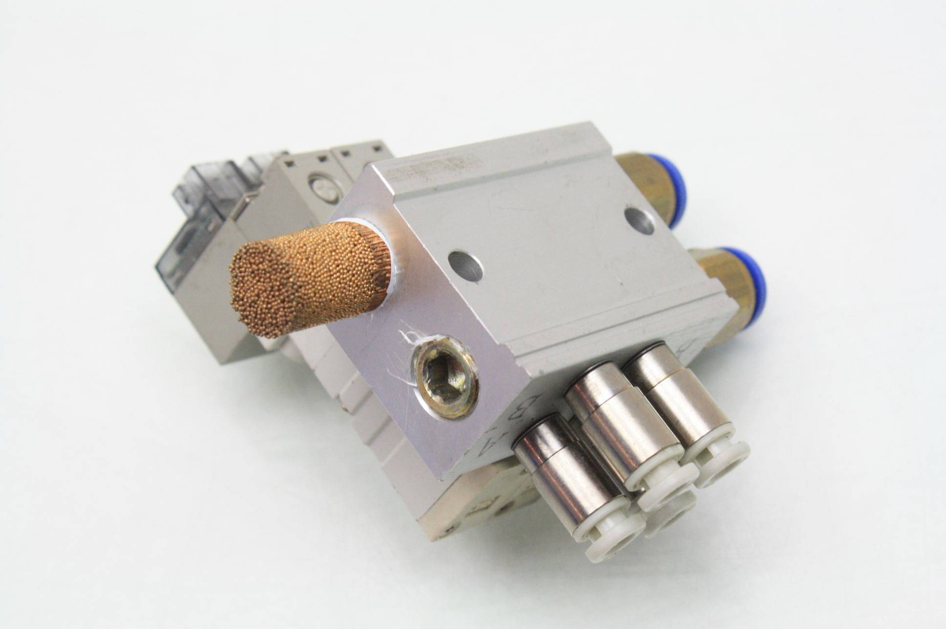 SMC Pneumatic Manifold Valve with (Qty 2) SYJ3180-5LZ Solenoid Valves ...